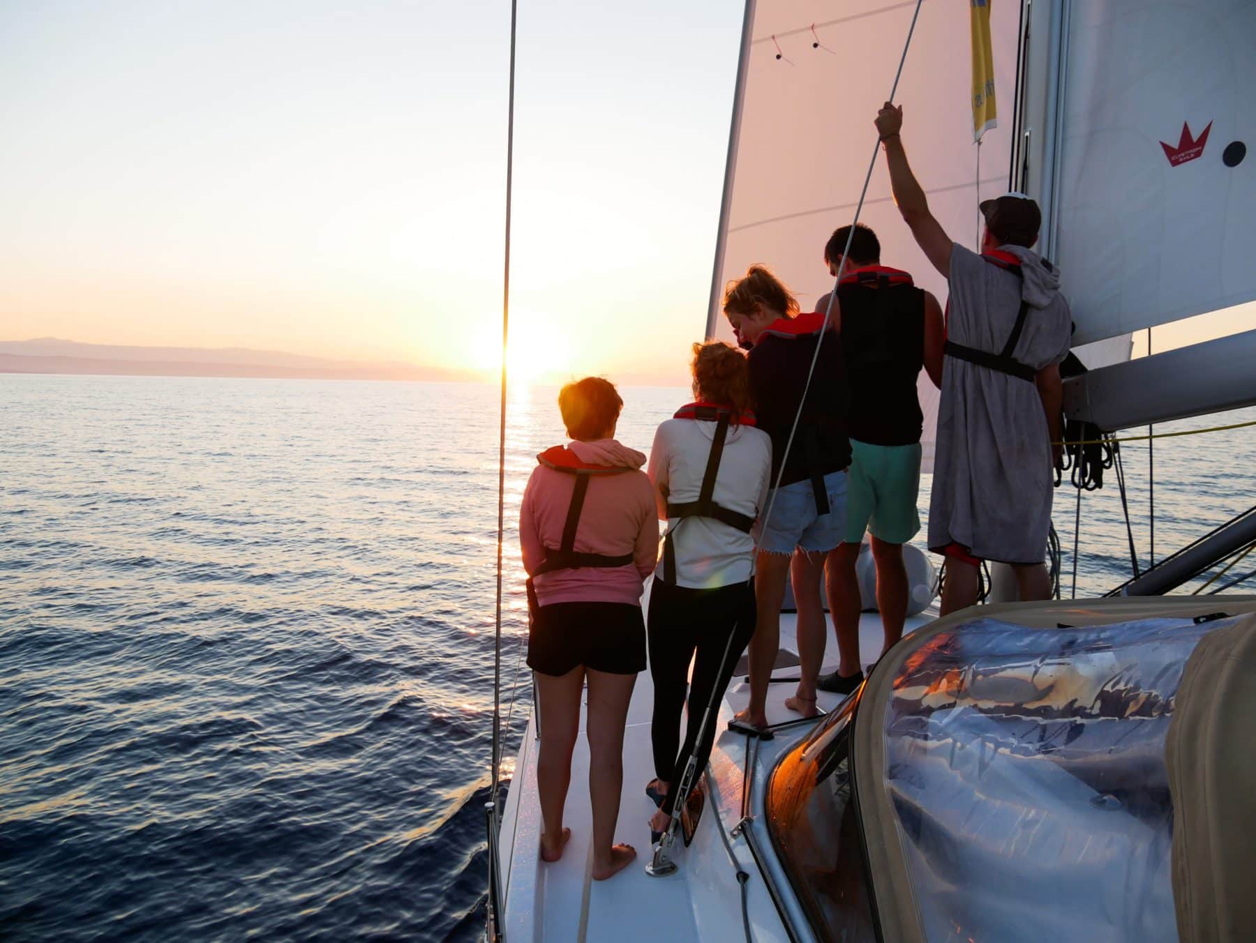 Segeltörns weltweit: Segeln, Spaß & neue Freunde | sailwithus